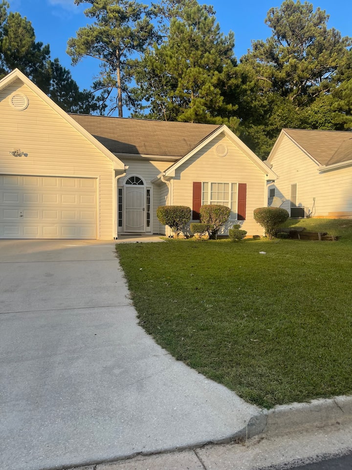 8 Min From Atl Int Airport - Riverdale, GA
