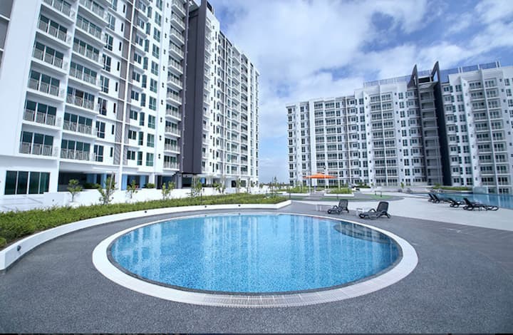 Royale Infinity Condo - Batu Kawan