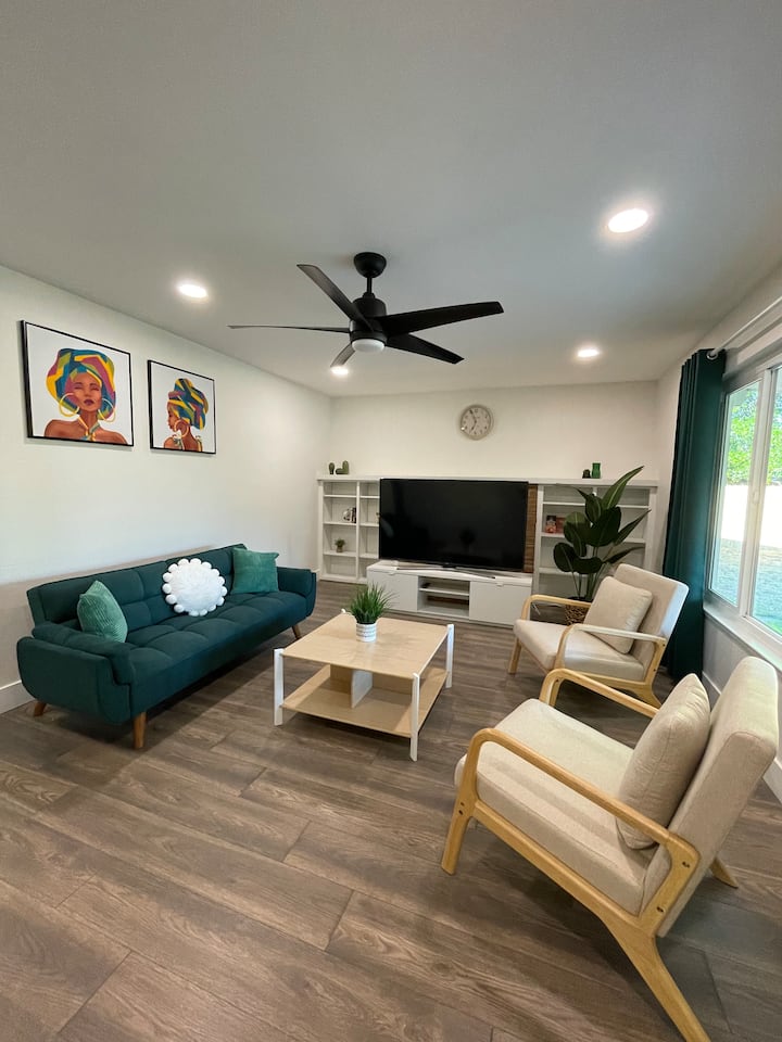 J'adore -Entire House - 4br 3bth - 弗雷斯諾