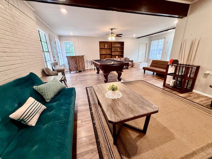 The Julienne Mansion-4 Bd 3 Bath - Hattiesburg, MS