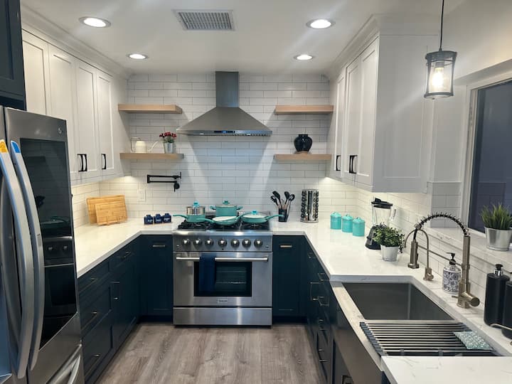 A Modern 3bdr Getaway Home - Bolsa Chica State Beach, CA