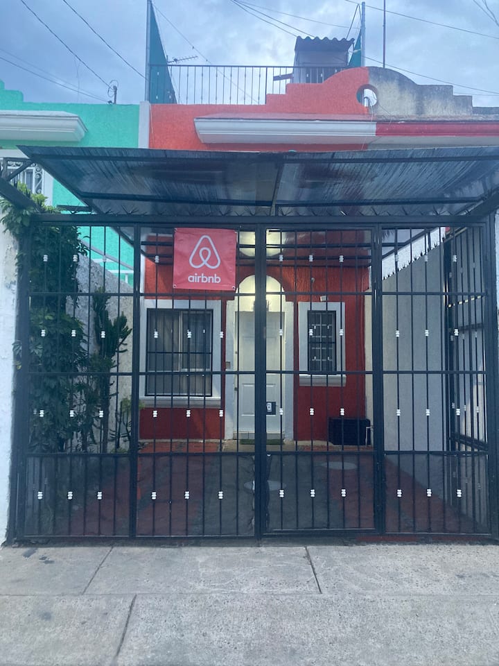 Casa Cerca Del Zoológico Y Arena Guadalajara - メキシコ グアダラハラ