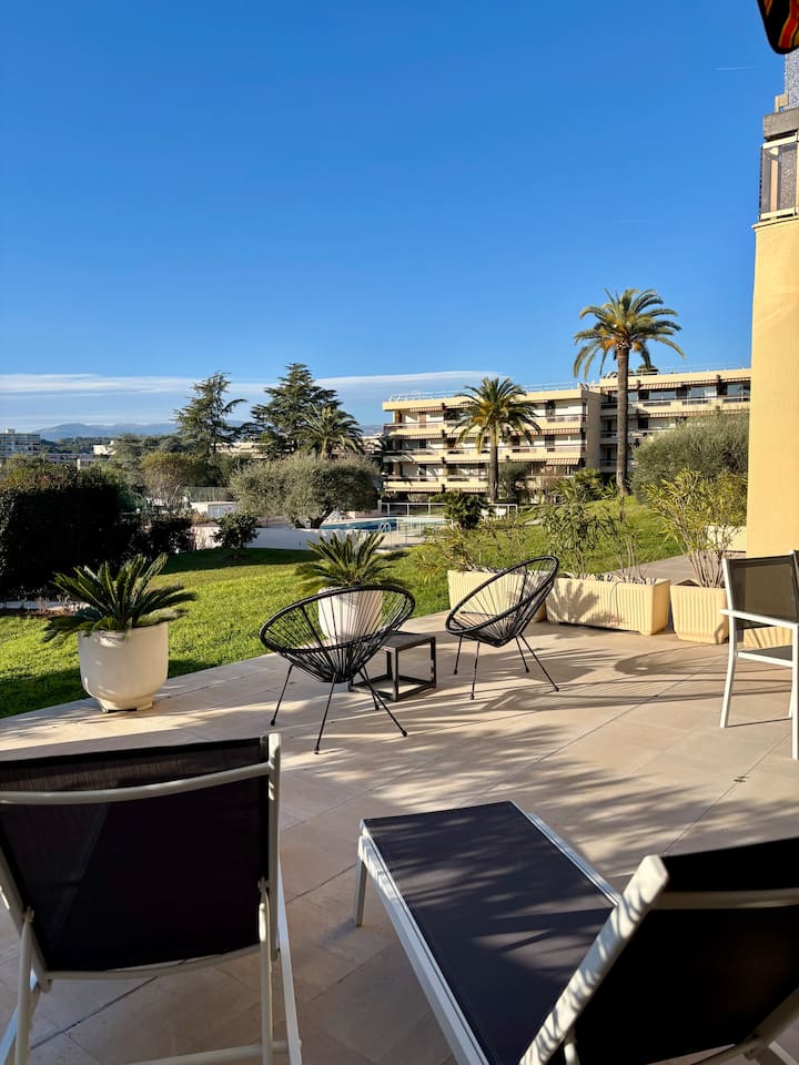 Appartement De Standing Climatisé, Piscine, Tennis - Juan-les-Pins