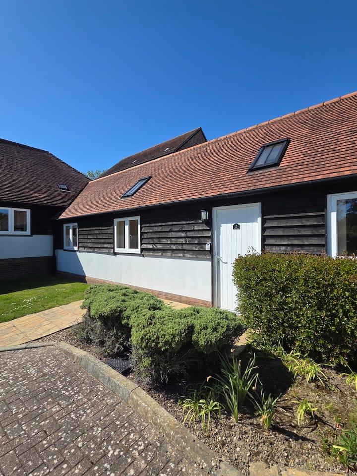 2 Abbey View Cottages, Battle, East Sussex - Hastings