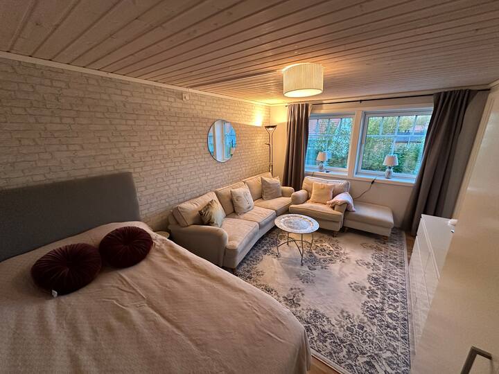 Mysig Komplett Lägenhet / Del Av Hus - Egen Ingång - Holmsund