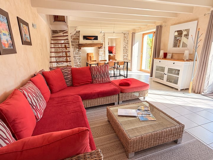 Longère Rénovée 6p à 600m De La Plage - Santec