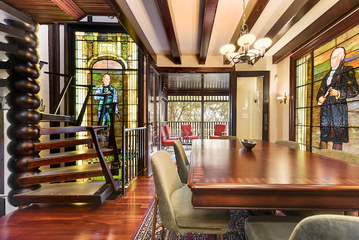 Stained-glass 2br With Spiral Staircases - Pittsburgh