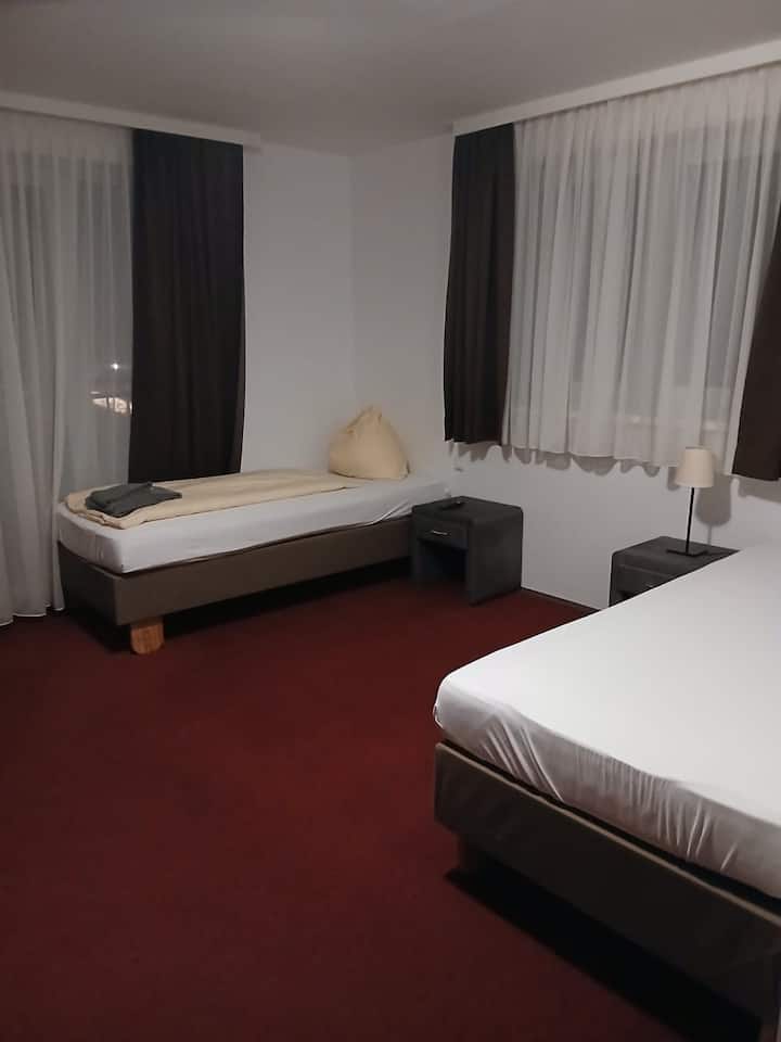 Zimmer Mit Dusche Und Wc Im Zimmer - Linz
