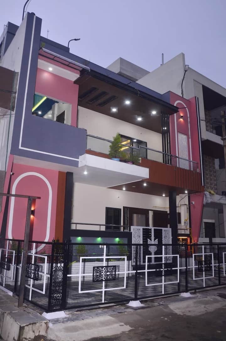 Mars Villa - Ujjain