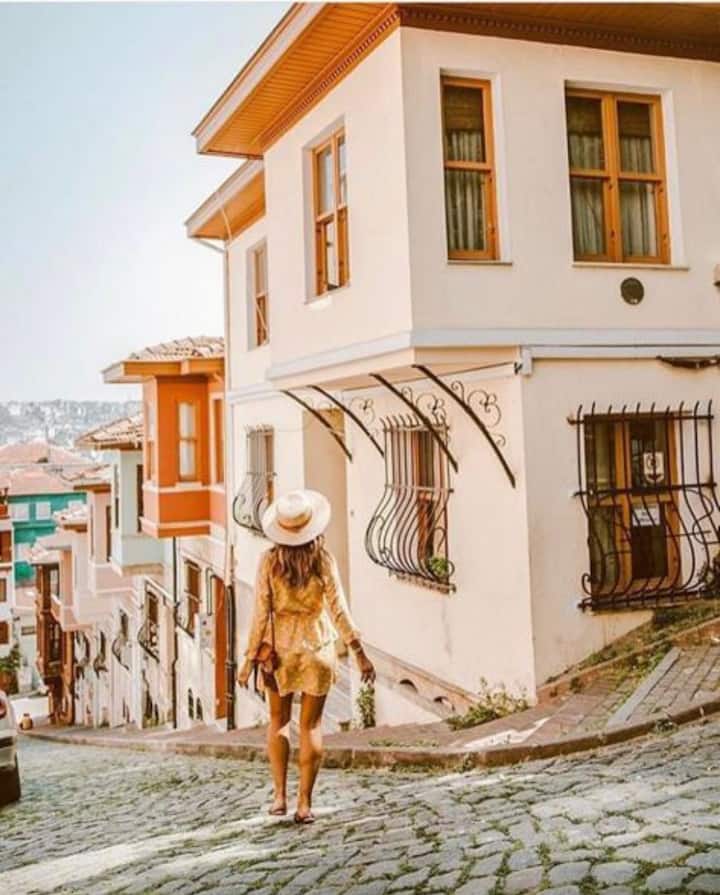 Historical Corner House-stay In Most Famous Street - Istanbul