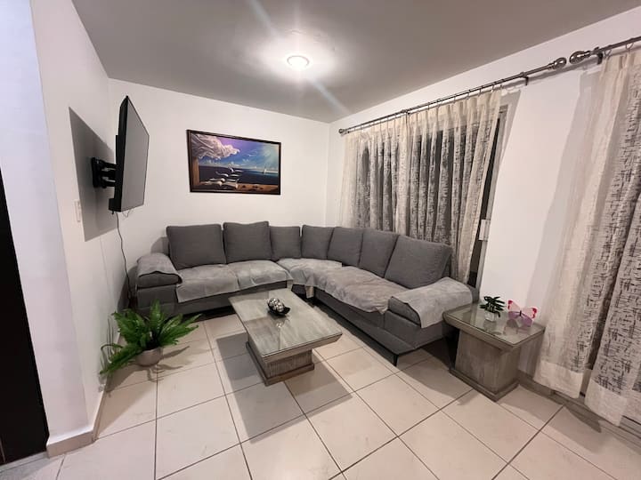 Linda Casa Amueblada - San Luis Potosí