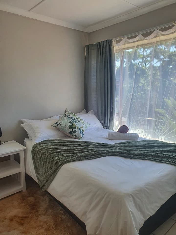 Stay In This Beautiful Cottage. - East London, South Africa