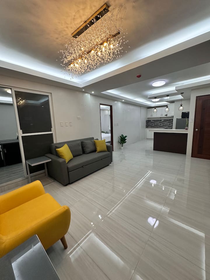 The Penthouse -Bo. Barretto, Olongapo Near Beach - Olongapo