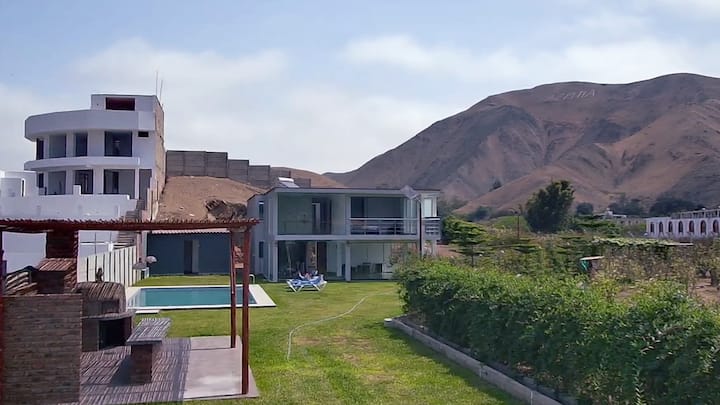 Casa De Campo Con Piscina - Peru