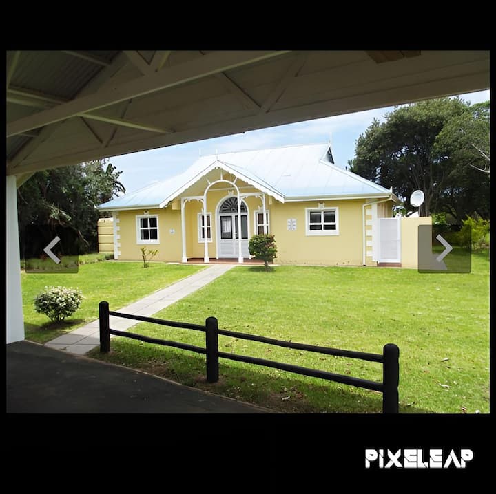 Villa Caylee Caribbean Estates - Port Edward
