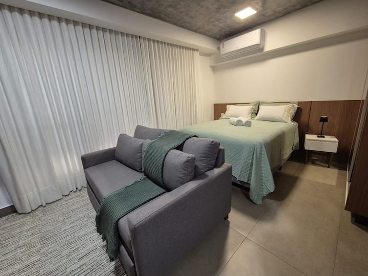 Flat Novo, Andar Alto No Setor Oeste! - Goiânia