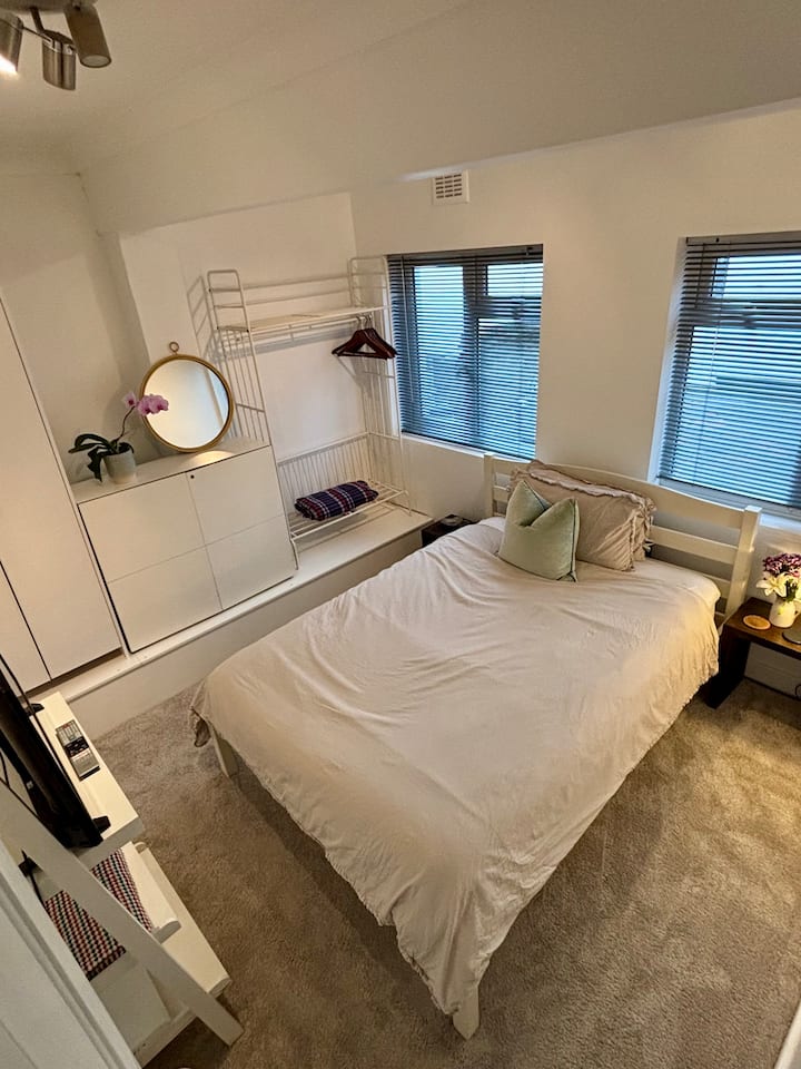 Lovely Double Room - London