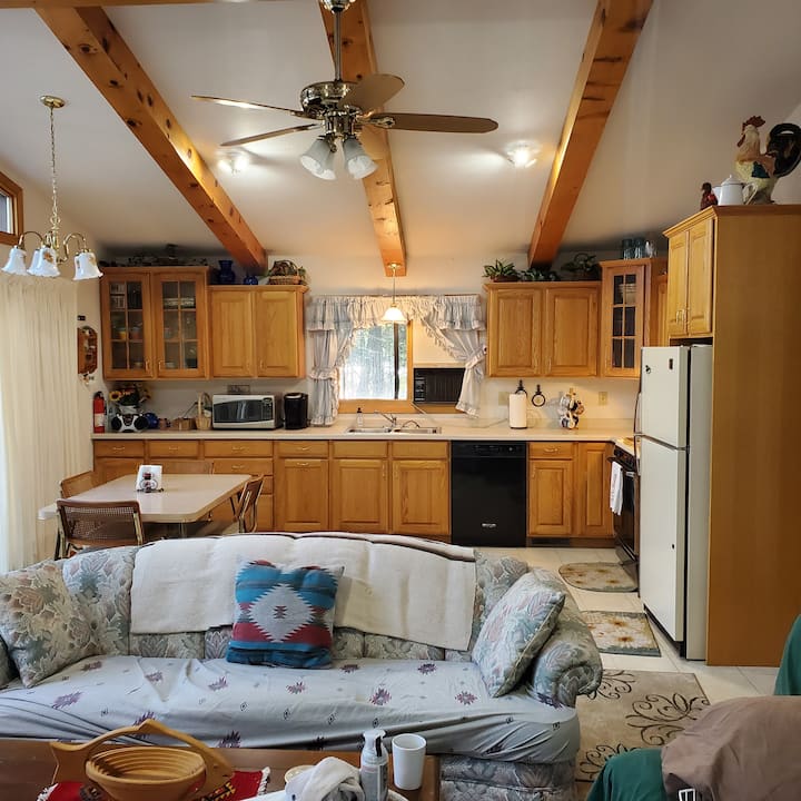 Squash Lake Quiet Private, Nonsmoking, Pets, Wi-fi - Rhinelander, WI