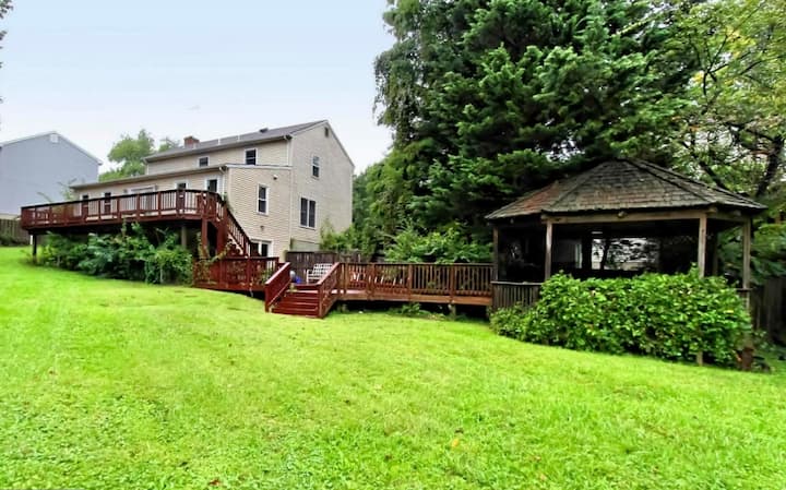 Beautiful&spacious Private Oasis - Fairfax, VA
