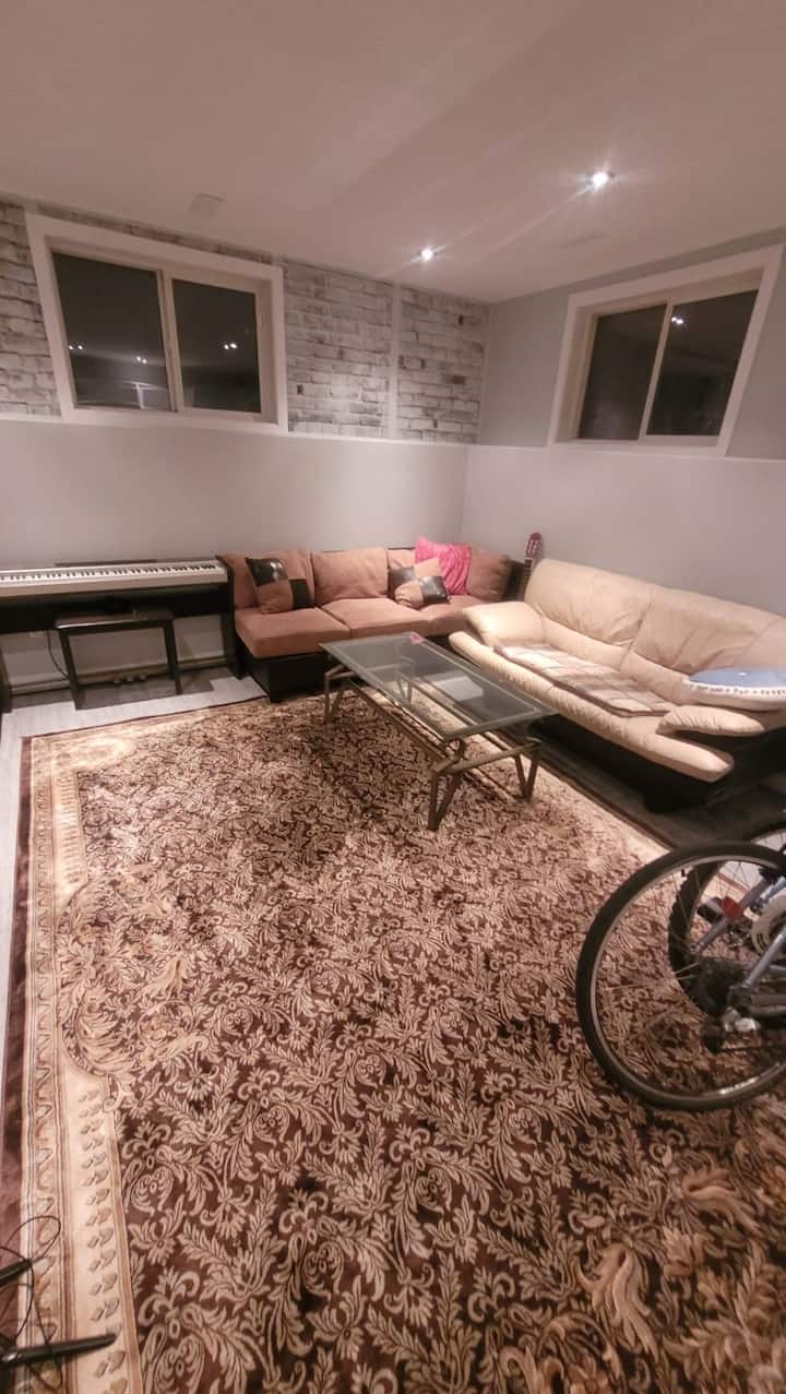 Neat 2-bedroom Lower Level Suite - Red Deer