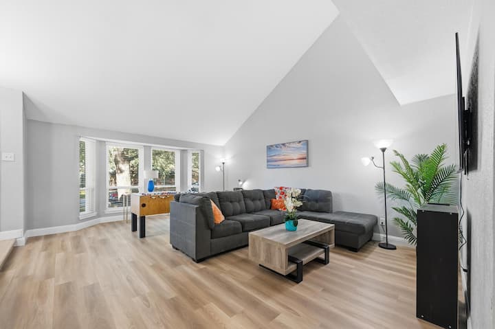 Gorgeous Garland 4br Getaway - 메스키트