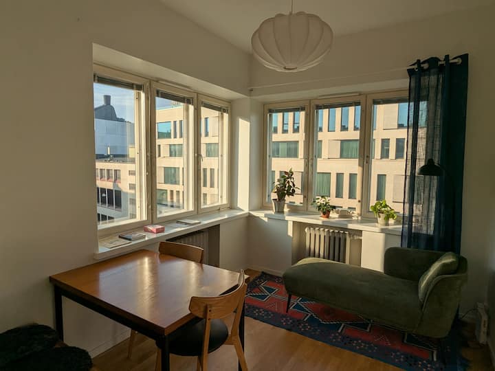 Artistic 2-bedroom Full Of Light - Helsinki