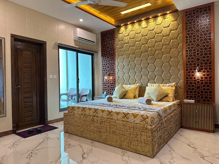 Exquisite Luxe 2 Bedroom Condo Close To Giga Mall - Pakistan