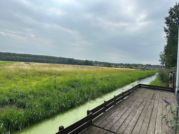 Enjoy Panoramic View On Couch ! - Medemblik