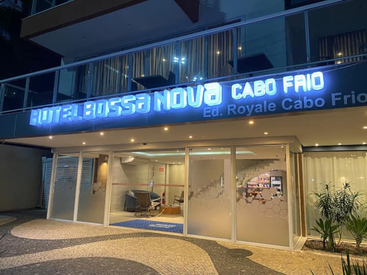 Quarto Privado Em Hotel C/ Rooftop. - Cabo Frio