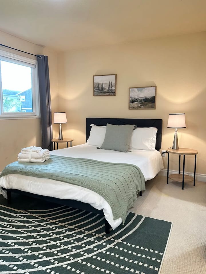 Downtown Central 2 Beds Townhome - Anchorage