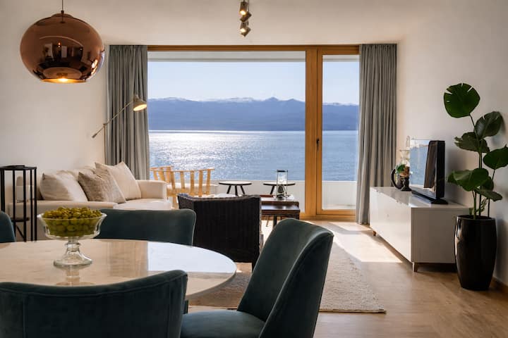 Lakefront Apartment • Panoramic Views - San Carlos de Bariloche