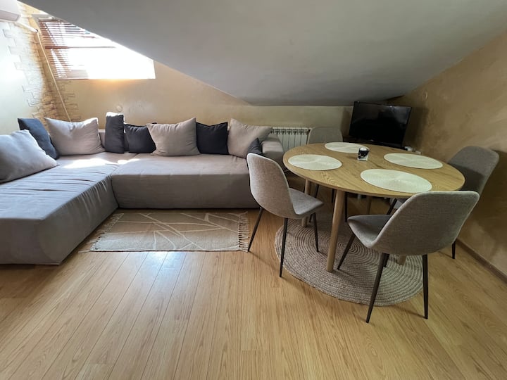 Top-floor 2-bedroom Apartment With Spa & Gym - Bansko