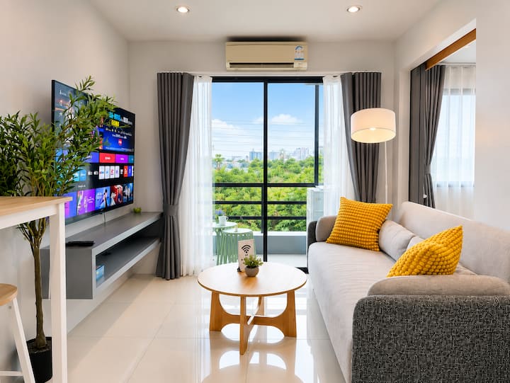 Modern & Cozy 1br In Kathu | Kitchen | Pool & Gym - Phuket