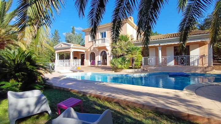 Villa Avec Piscine, Entre L’estérel, Golf Et Mer - Saint-Raphaël
