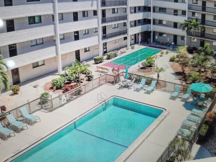 Best Kept Secret In Fort Myers
1st Fl Condo W/pool - Fort Myers, FL