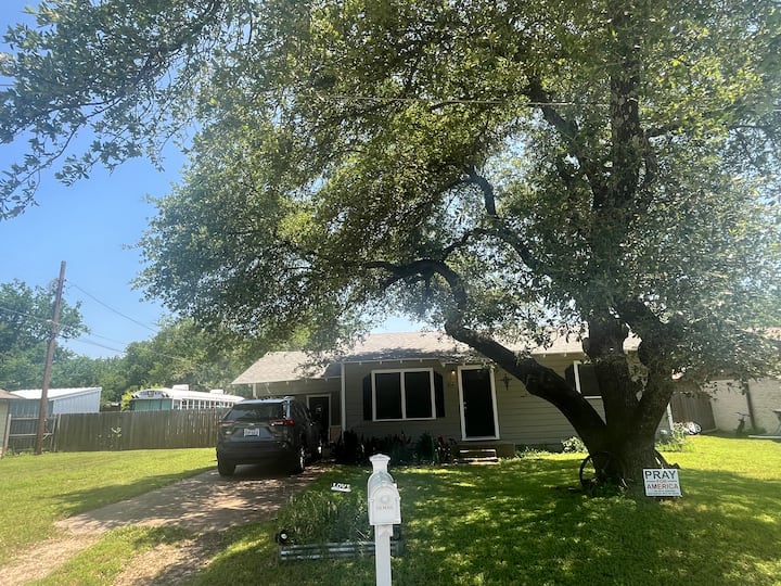 Texas Eagle 2222 Lovetrainlegend - Joshua, TX