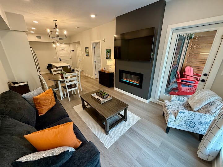 Sparrowhawk Mountain Resort - Nakiska Ski Area, AB