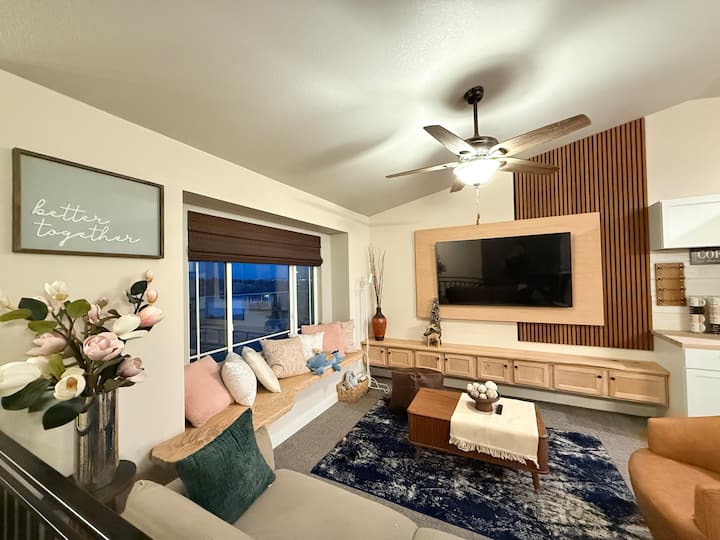 The Landing 25 - Cozy Sweet Home In Rapid City - Rapid City, SD