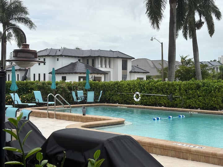 Naples Beach Access| Belair Lane Condo W/ - Naples, FL
