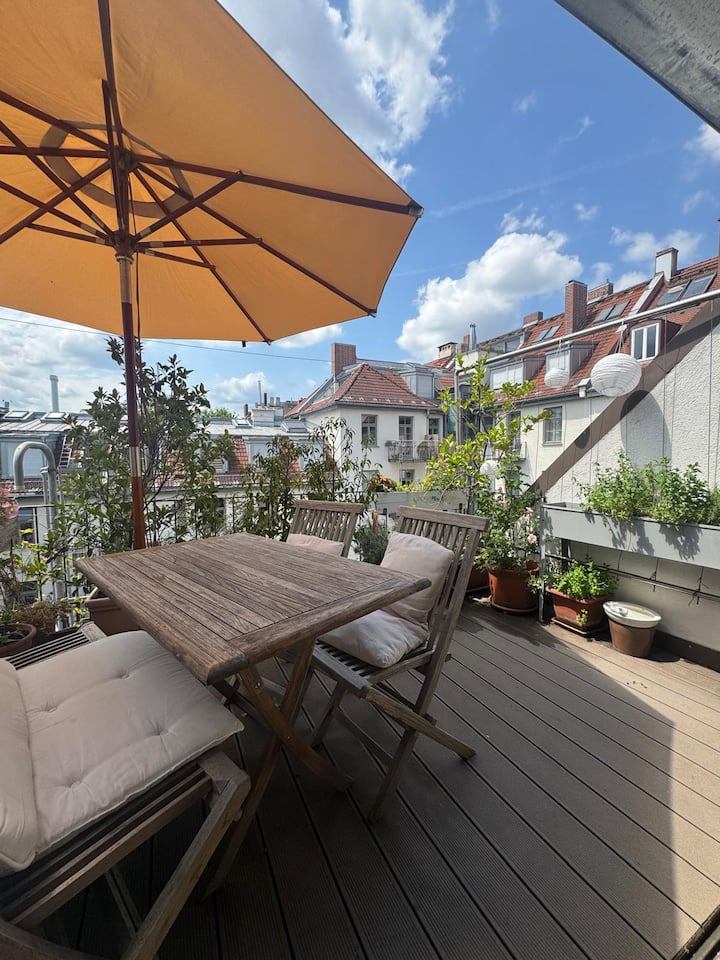 Attic Home | Terrace |
10 Min To Oktoberfest - Munich