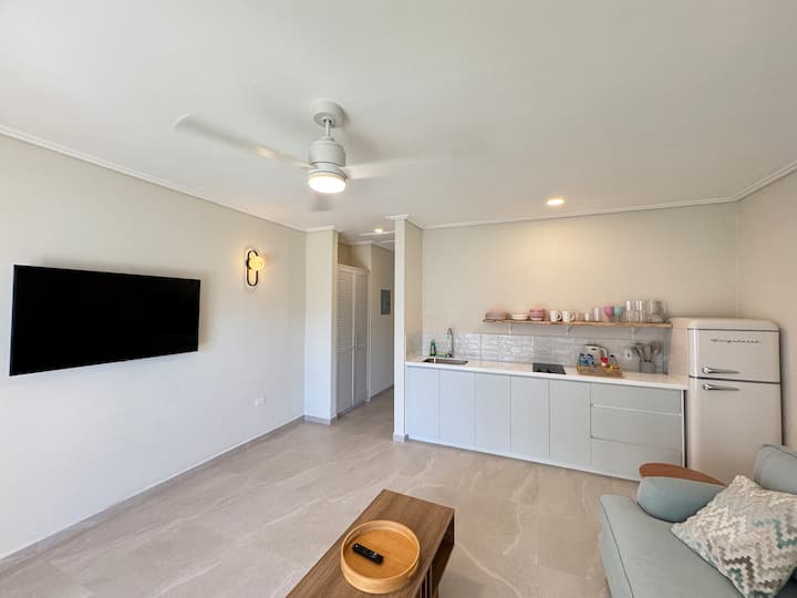 Casamigos 'Cuscus'
 Cozy 1-bed Apartment With Pool - Bridgetown, Barbados