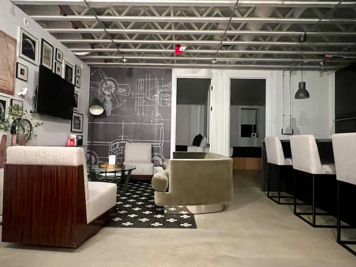 Posh Boston 2bd Suite W/in House Massage & Parking - Hull, MA