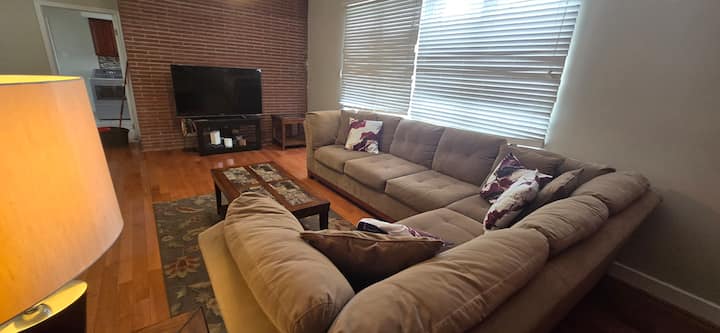 The Broad Street Escape & Diner - Philadelphia, PA