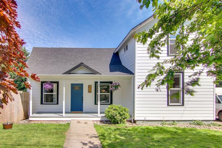 Davis Street Farmhouse - McMinnville, OR