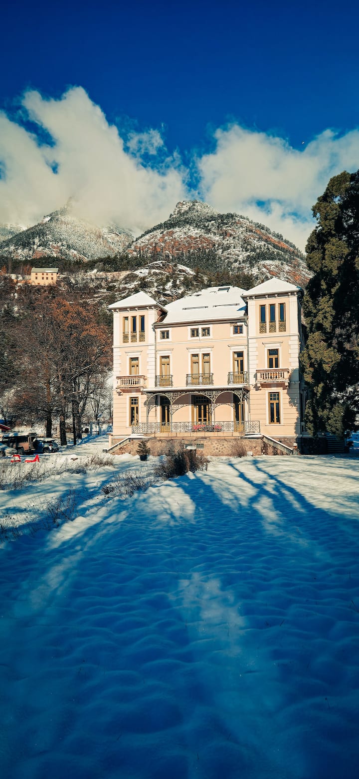 Villa Sequoia, Maison D'hôte à Jausiers - Jausiers