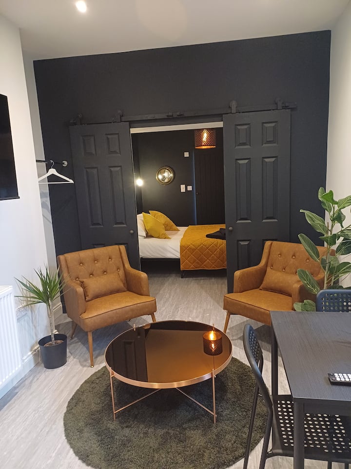 The Orchid Suite - Plymouth