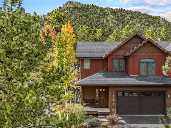 Bobcat Bunkhouse Estes Park-family Retreat/hot Tub - Fun City, Estes Park