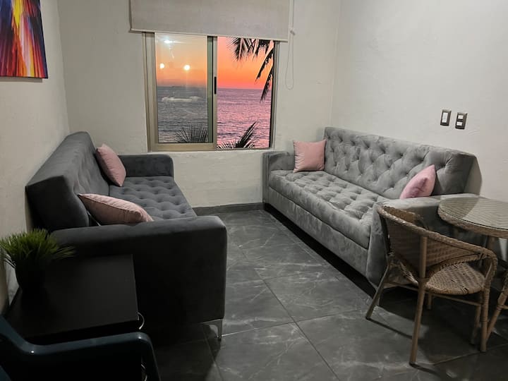 Lindo Departamento Pie De Playa - Manzanillo, México