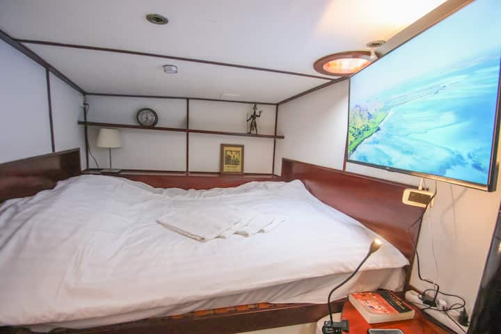 Chief Officer Cabin - Rotterdam