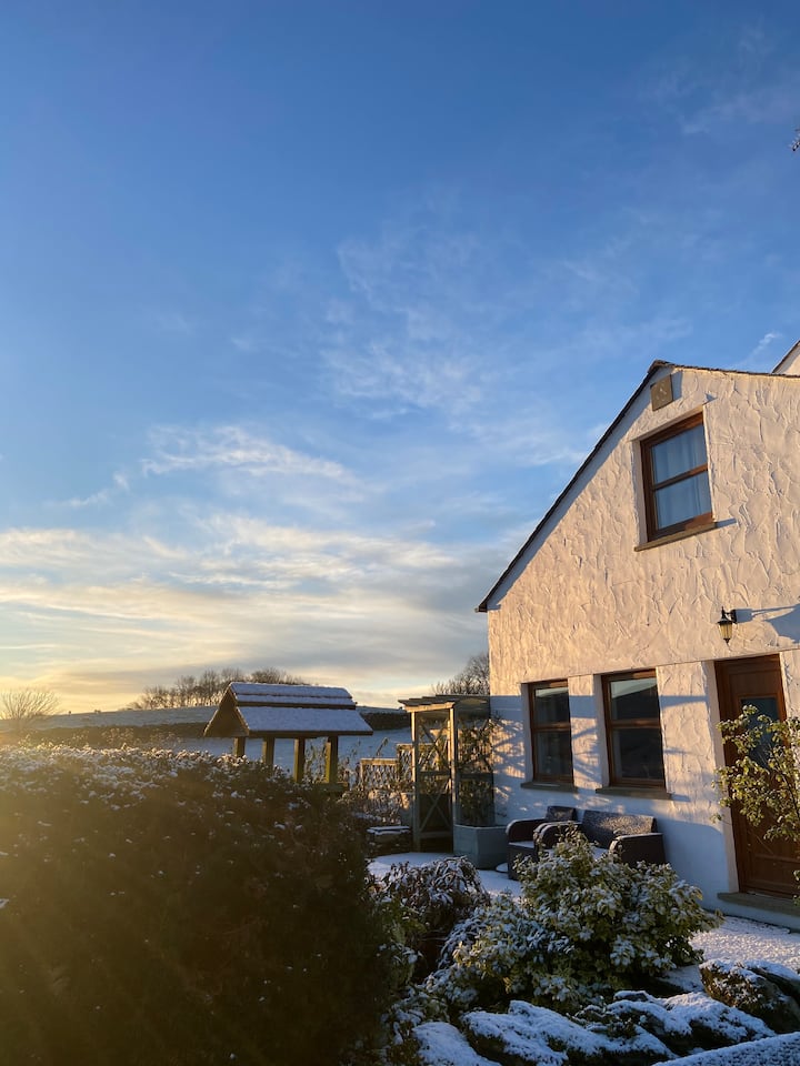 Piebald Cottage ~ Stunning View At Littlewood Farm - Kendal